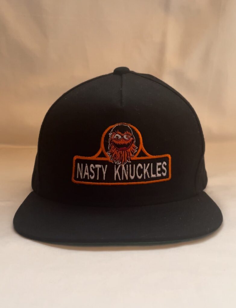 NASTY KNUCKLES BLACK HAT WITH MASCOT - Behind the scenes NHL | Nasty ...